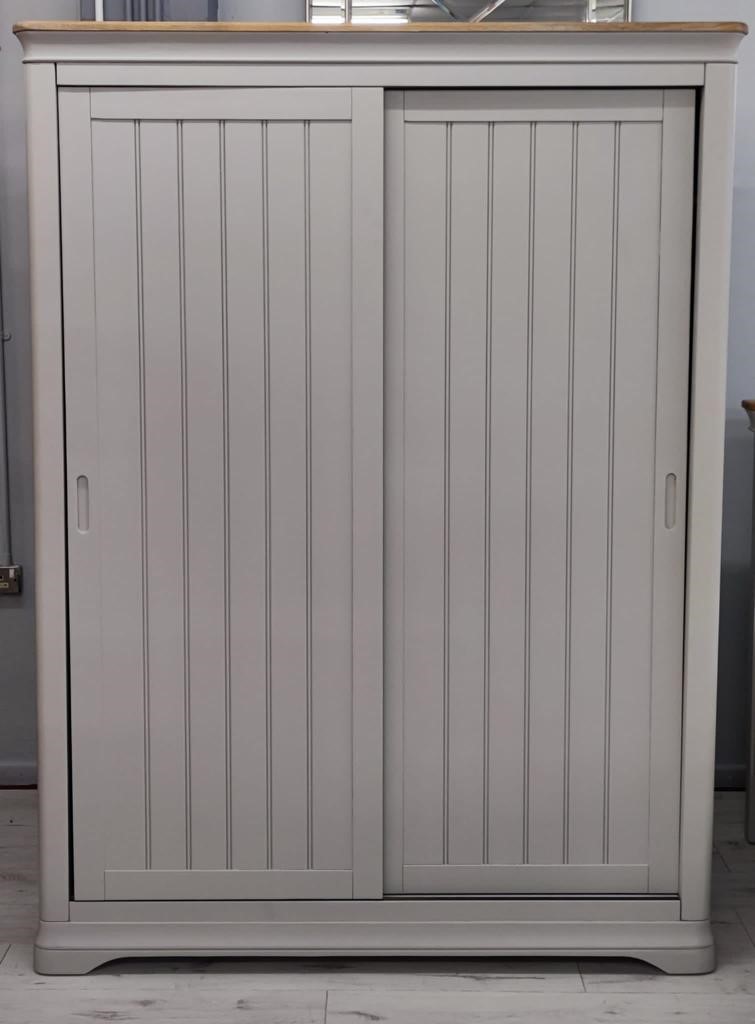 Glenkeen Furnishings. Deauville Double Sliding Robe (Light Grey)