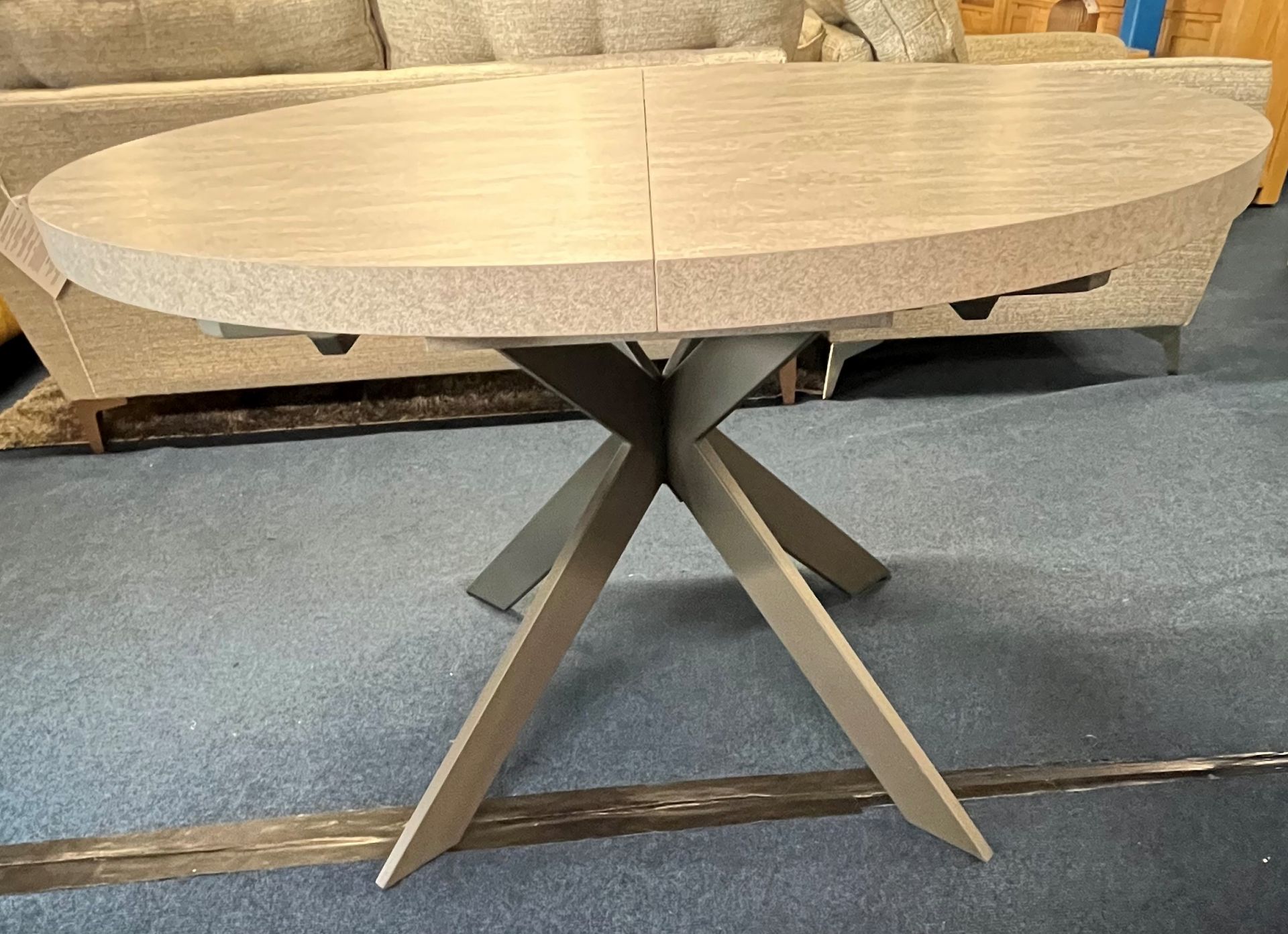 Glenkeen Furnishings. Rimini 30 Round Ext Table